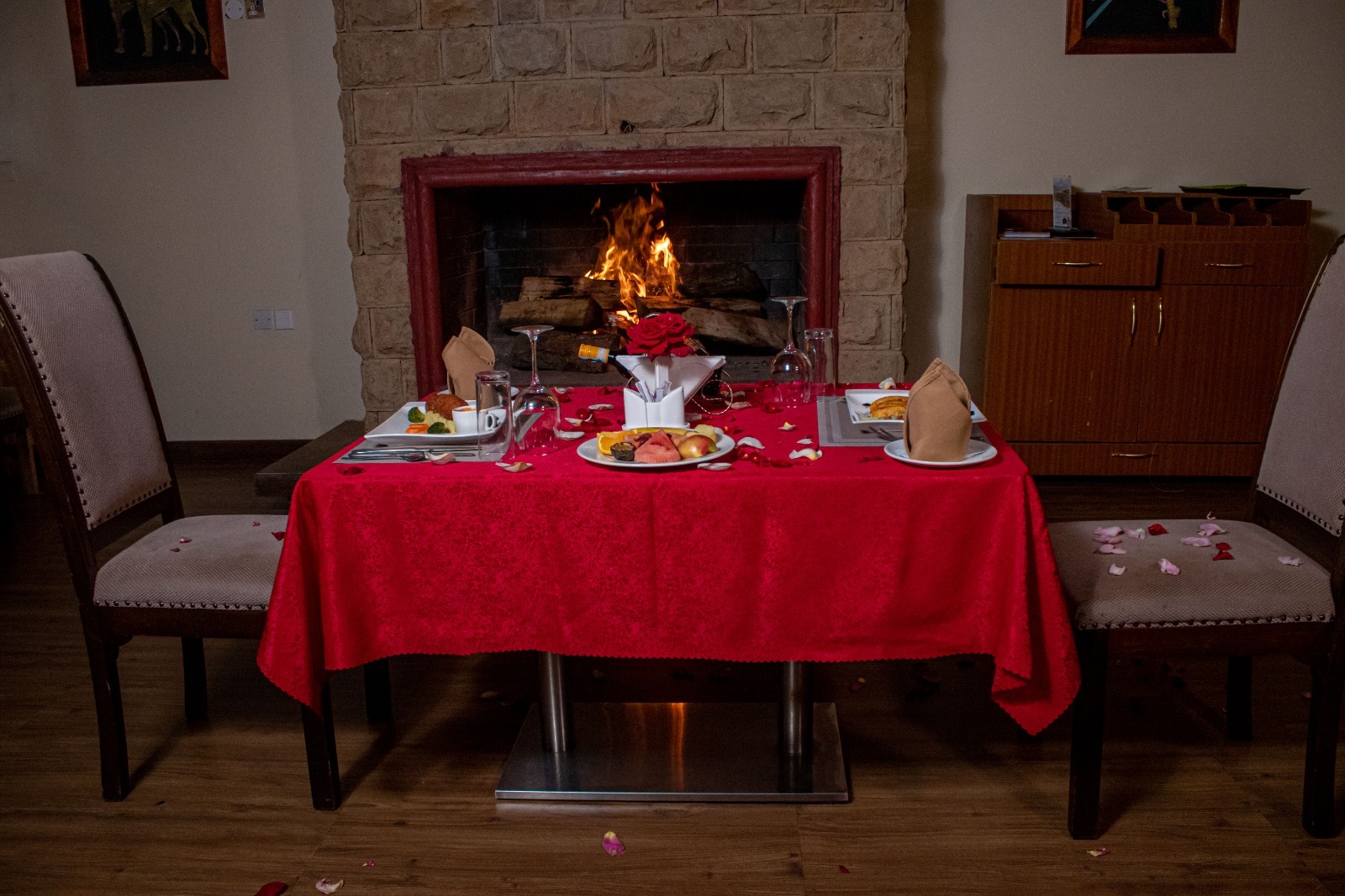 Bar & Restaurant – Lake Elementaita Mountain Lodge